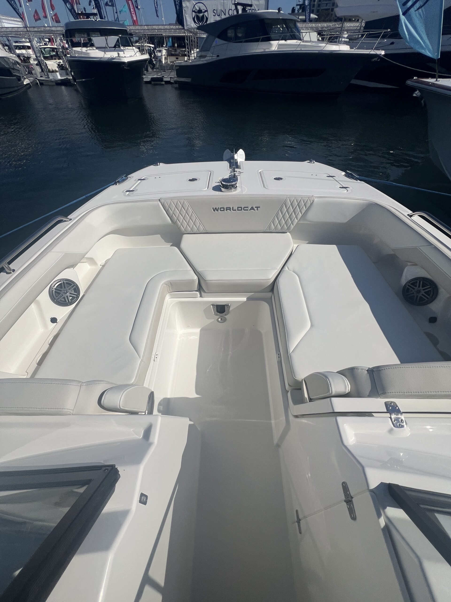 5 Things We Love About the World Cat 260DC-X (And Why We Think It’s One ...